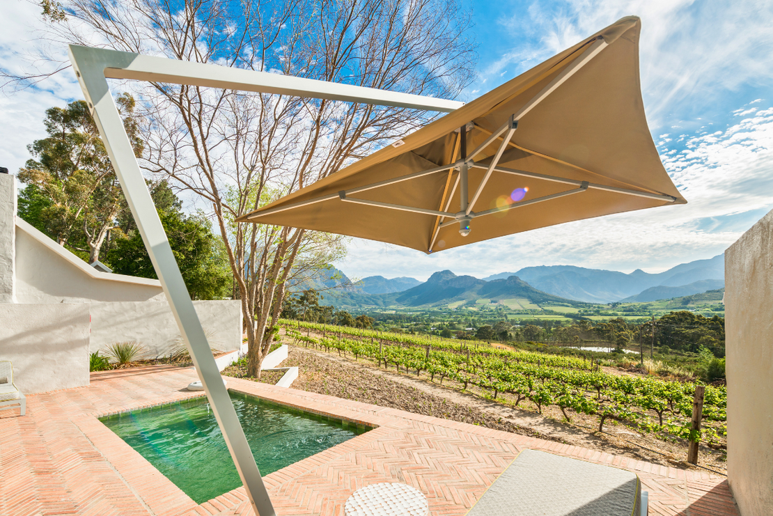 Atlantic Cantilever – Cape Umbrellas SA