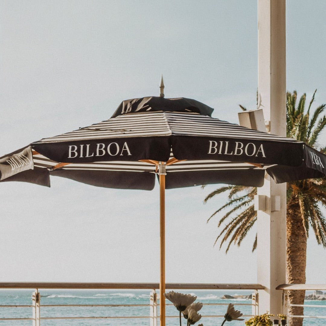 Deluxe Cantilever – Cape Umbrellas SA