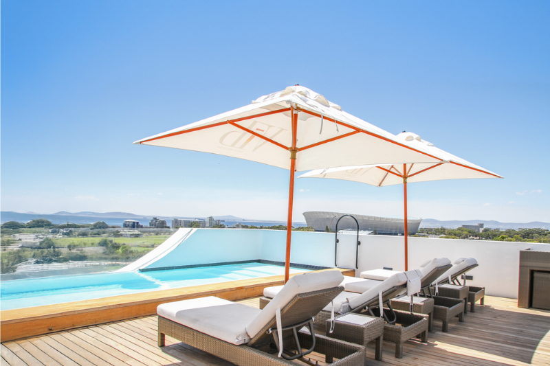 Outdoor Cantilever Umbrellas – Cape Umbrellas SA